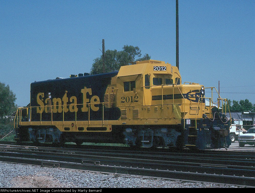 43 Year Old AT&SF GP7u #2012 Waits for Work in 1995